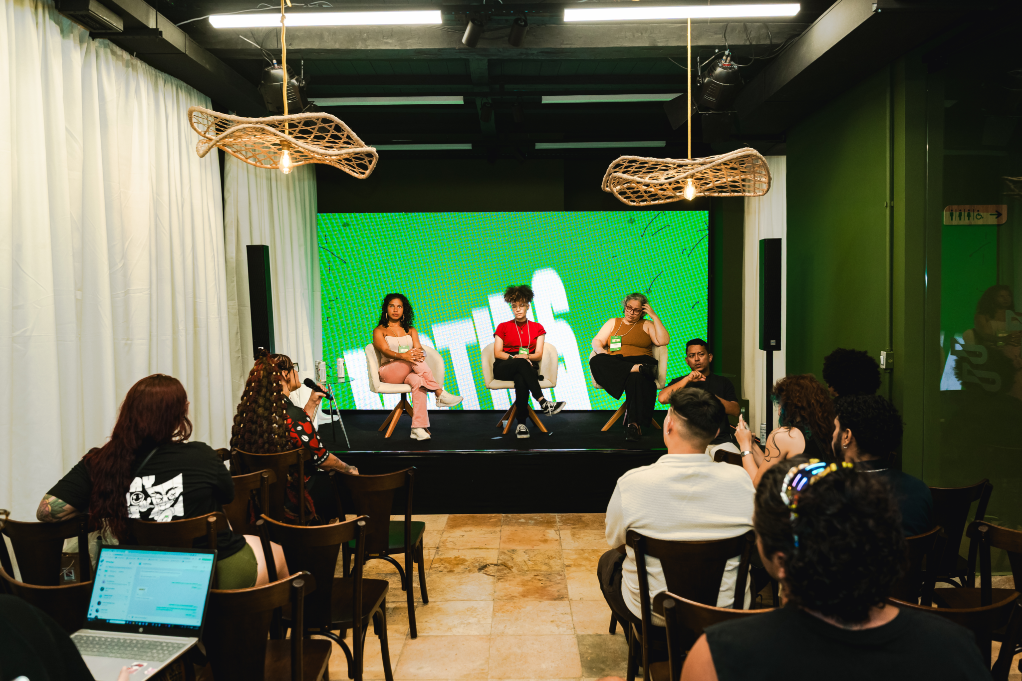 A técnica é delas: A base feminina na Produção - Festival Psica 2025